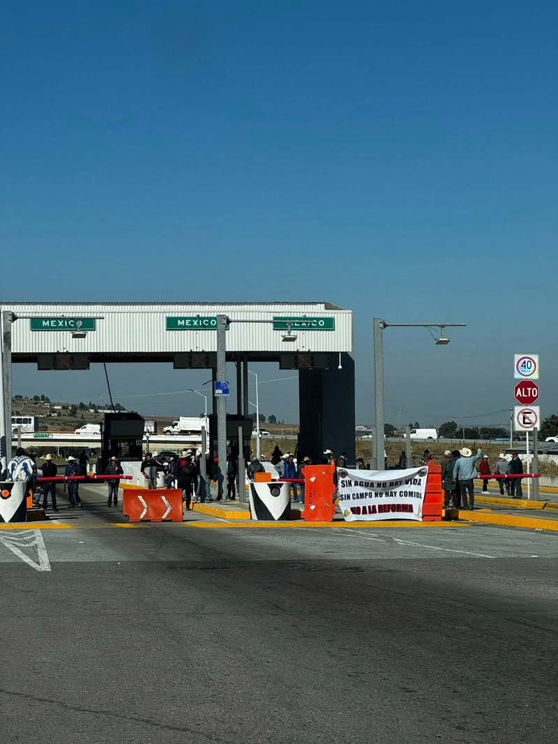 Transportistas y productores mantienen bloqueos en la México–Tuxpan ...